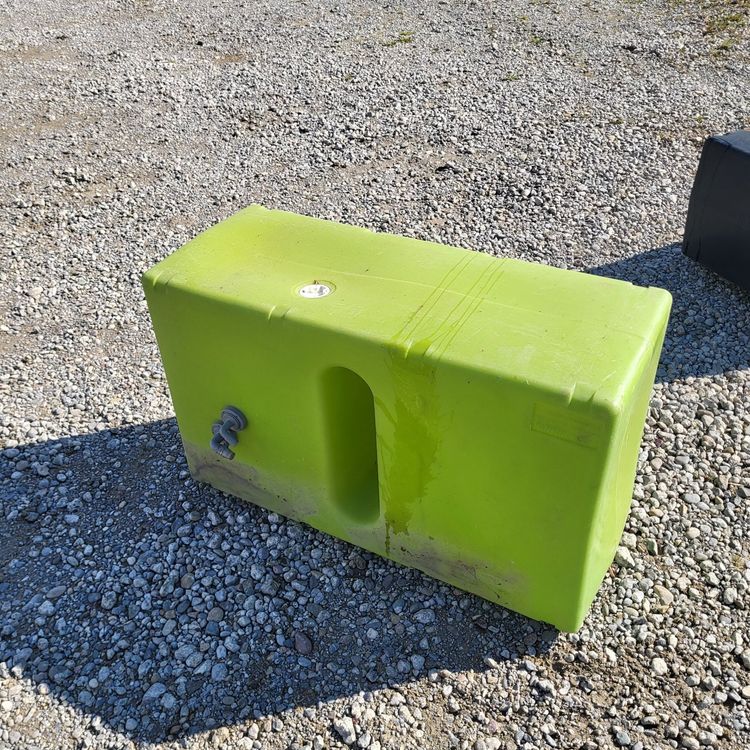 Wassertank (Gebraucht) in Rümlang für CHF 1 – nur Abholung auf Ricardo ...