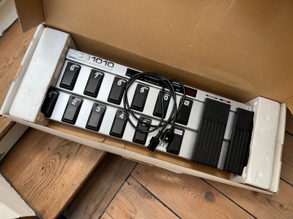 Behringer FXB1010 Midi Footcontroller | Kaufen auf Ricardo
