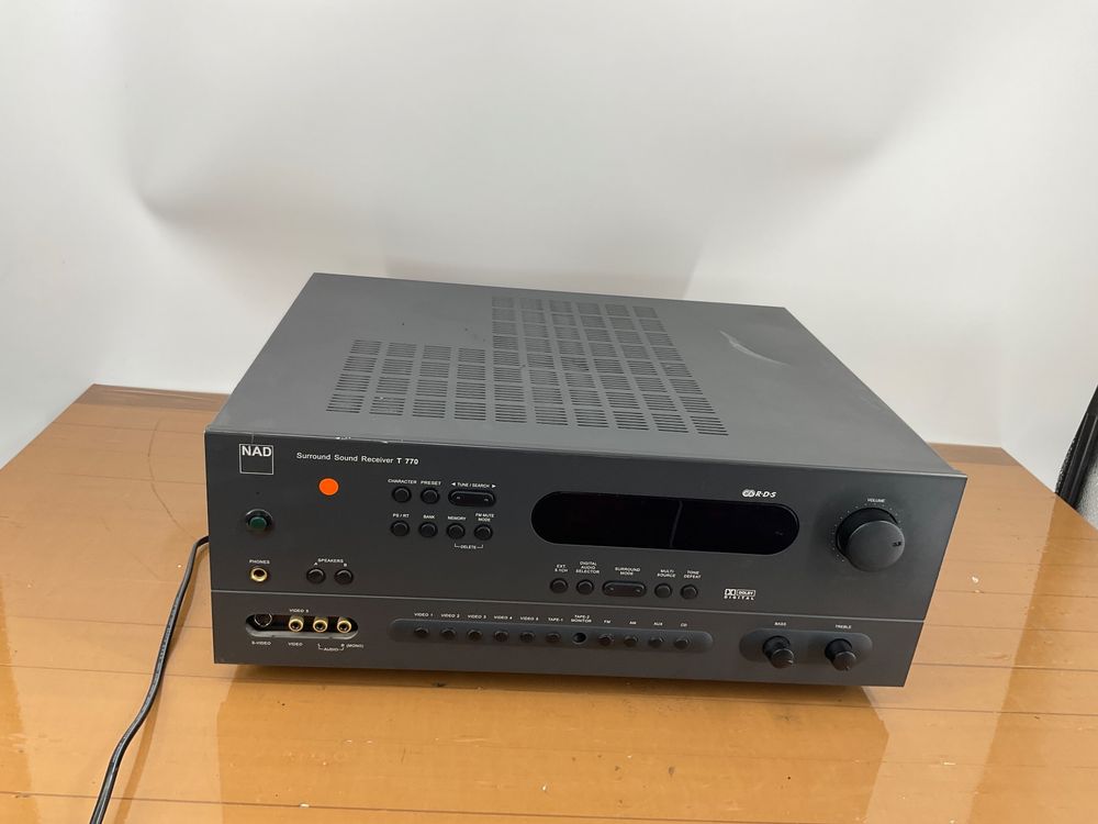 NAD Surround Sound receiver T-770 in unbekanntem Zustand (Defekt) in ...