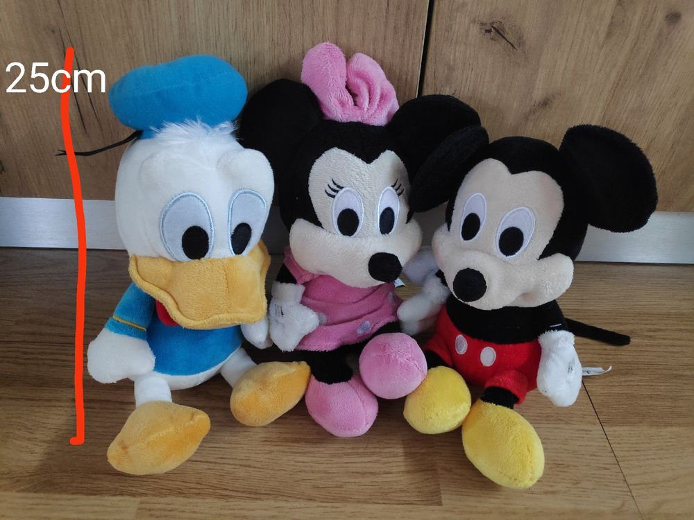 Peluches Disney Mickey Minnie Donald 25cm (Gebraucht) in Couvet für CHF ...