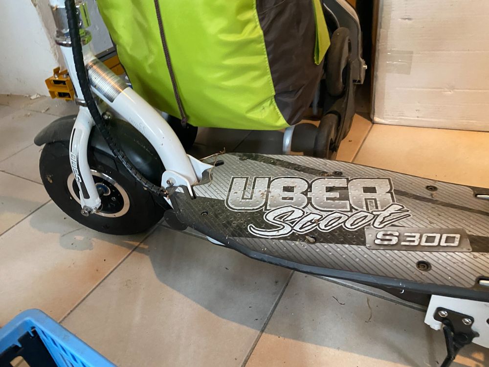 Trottinette Electrique Uber Scout S300 | Kaufen auf Ricardo
