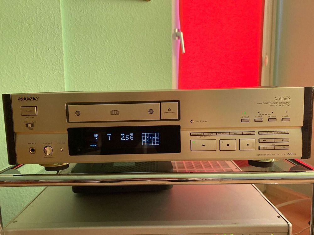 Sony X555ES Cd-Player wie ein Tresor | Kaufen auf Ricardo