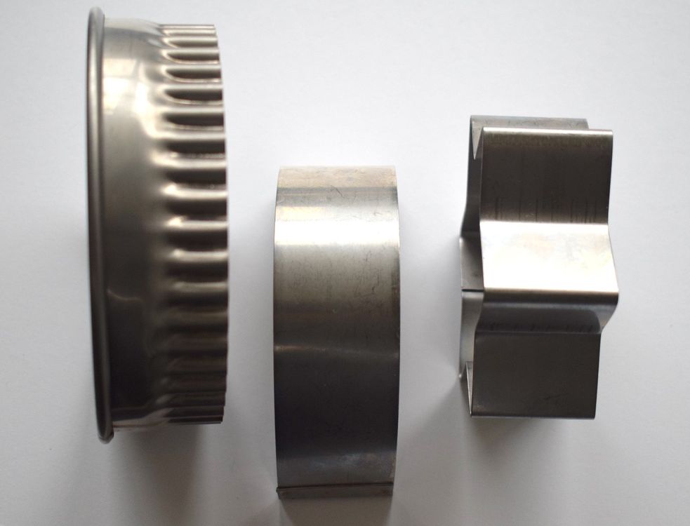 Gr. antike Ausstecher Guetzliform gross Stern Mond Rondelle (Gebraucht) in Dulliken für CHF 12 ...