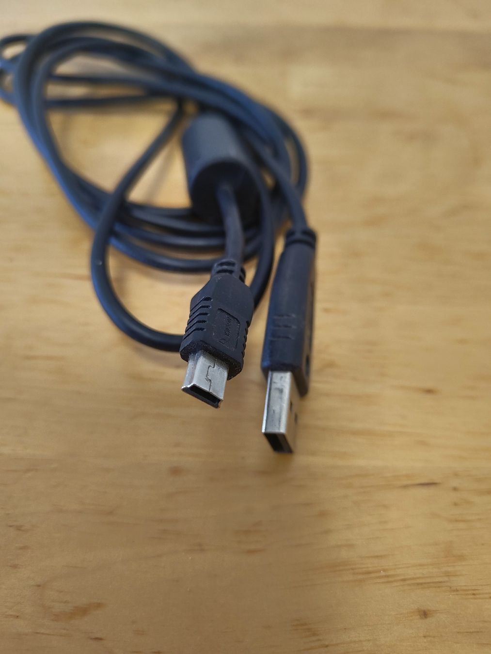 USB Kabel von USB auf USB Typ B mini 1.8m (Gebraucht) in Emmenbrücke ...