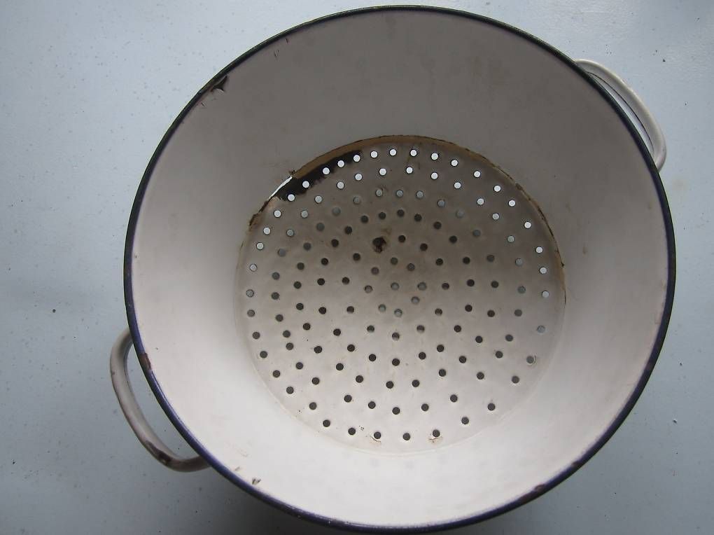 email Sieb antik (Gebraucht) in Innerferrera für CHF 10 – nur Abholung ...