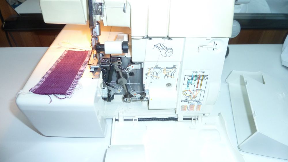 Overlock Singer mit Differential Transport | Kaufen auf Ricardo