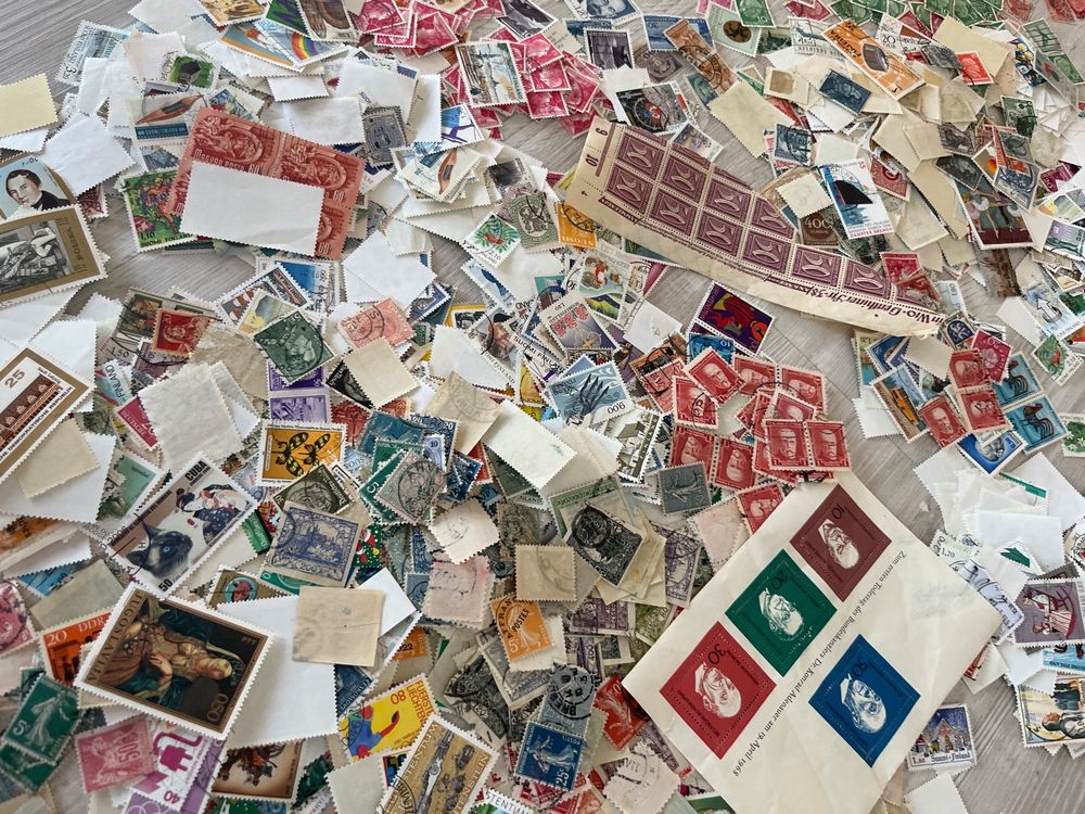 Maxi Lot mit mix Briefmarke ab 1 CHF !!!!! | Kaufen auf Ricardo