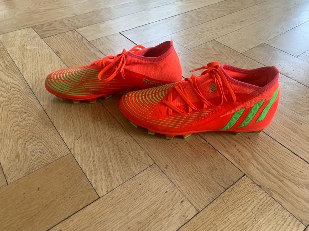 Adidas Fussball Schuhen Grösse 40, Football shoes size 40 (Gebraucht ...