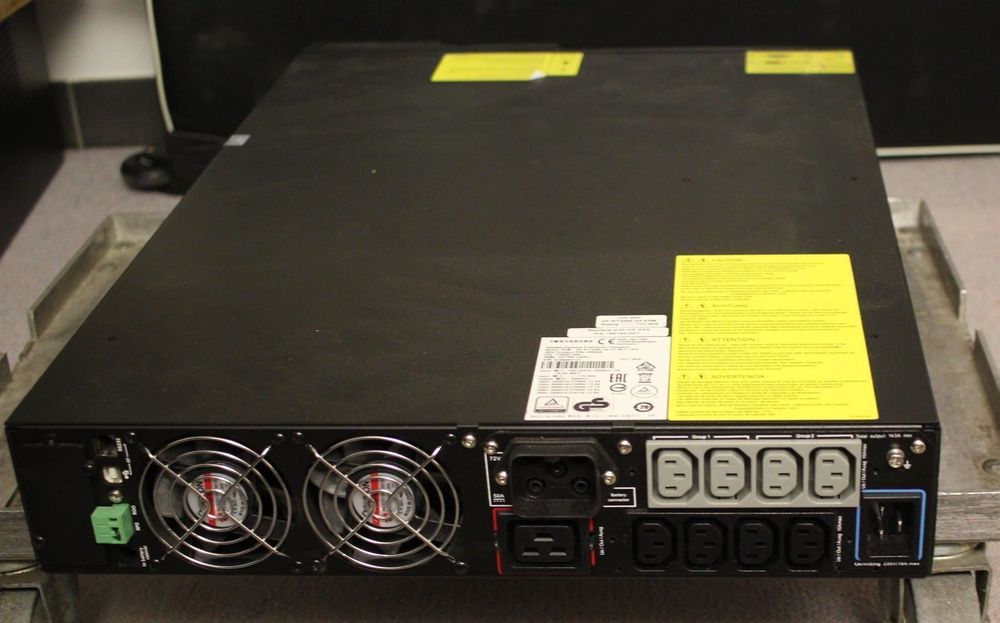HPE R/T3000 G4 HV INTL UPS (Gebraucht) in Kägiswil für CHF 299 – nur Abholung auf Ricardo kaufen