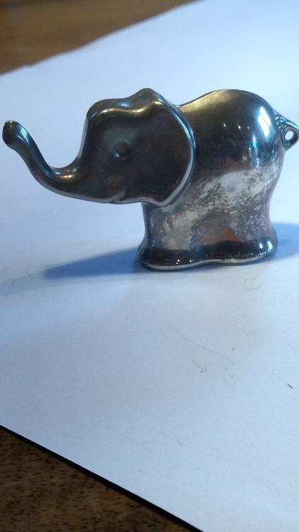 Putziger Baby Elefant (Gebraucht) in Zürich für CHF 45 – mit Lieferung ...