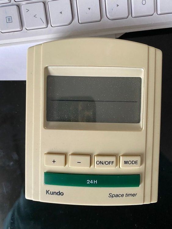 Kundo Space timer Funkwecker 2 Weckzeit. (Gebraucht) in Visp für CHF 5 ...
