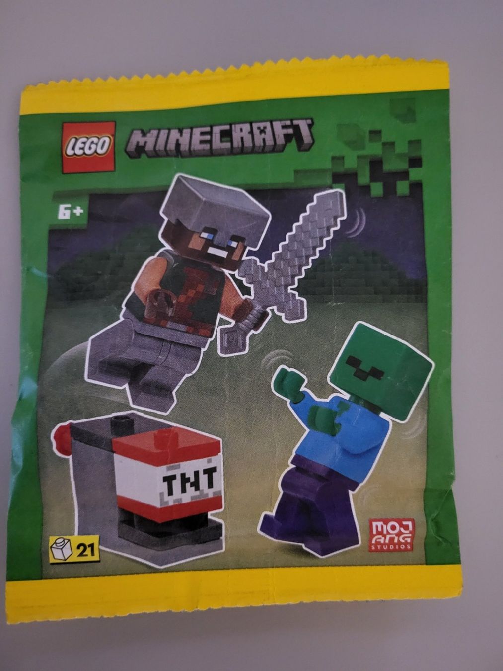 LEGO Minecraft Hero with Zombie ans TNT Launcher (Neu und ...