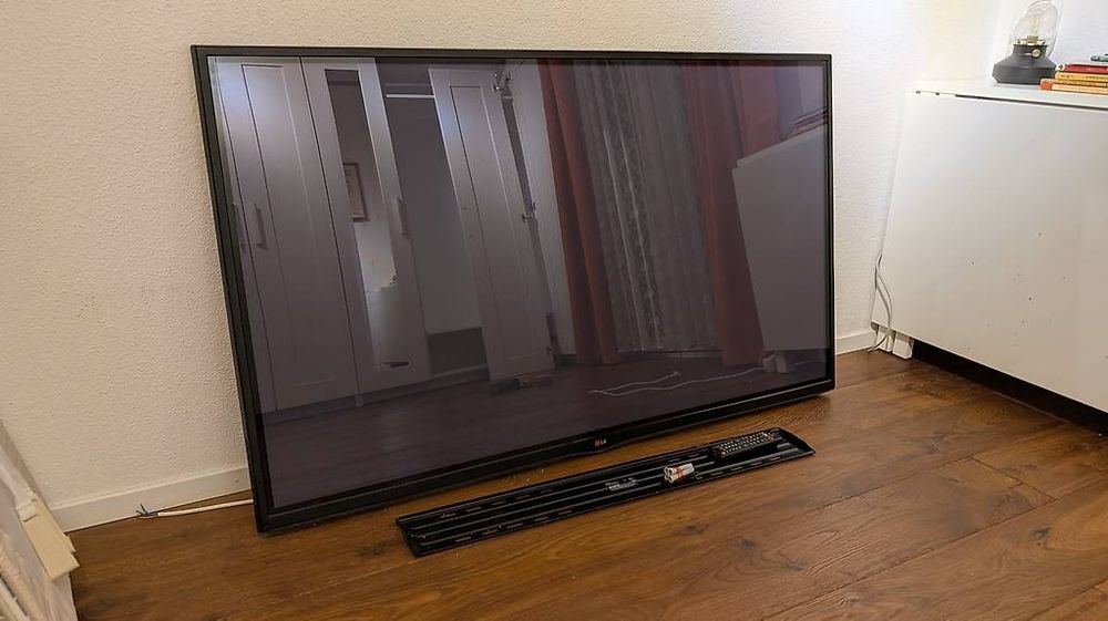 TV LG Plasma 60'' - wenig gebraucht (Gebraucht) in Effretikon für CHF 100 – nur Abholung auf ...