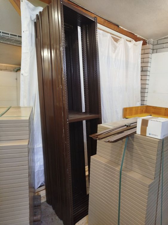 Lagergestell Posten Lagerregal mit 20 Ständer + 72 Tablare (Gebraucht) in Othmarsingen für CHF ...