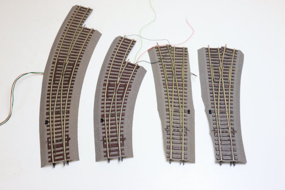 Roco Line 4 x Elektro Weiche H0 Set - Neupreis: 180.- (Gebraucht) in ...