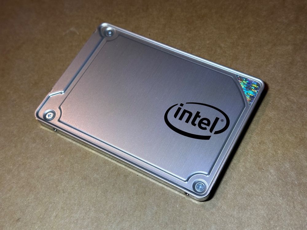 Intel SSD 256GB SATA (Gebraucht) in Sumiswald für CHF 16 – mit ...