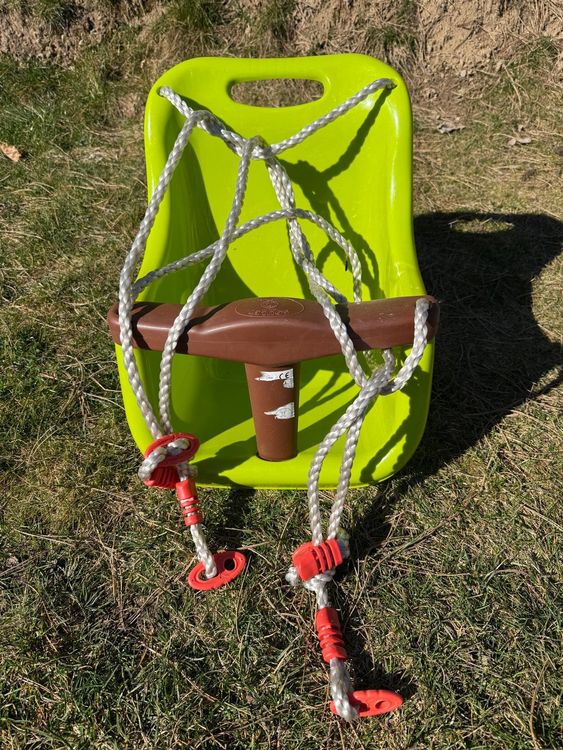 Balançoire bébé verte en plastique - Idéale jardin ! (Gebraucht) in ...