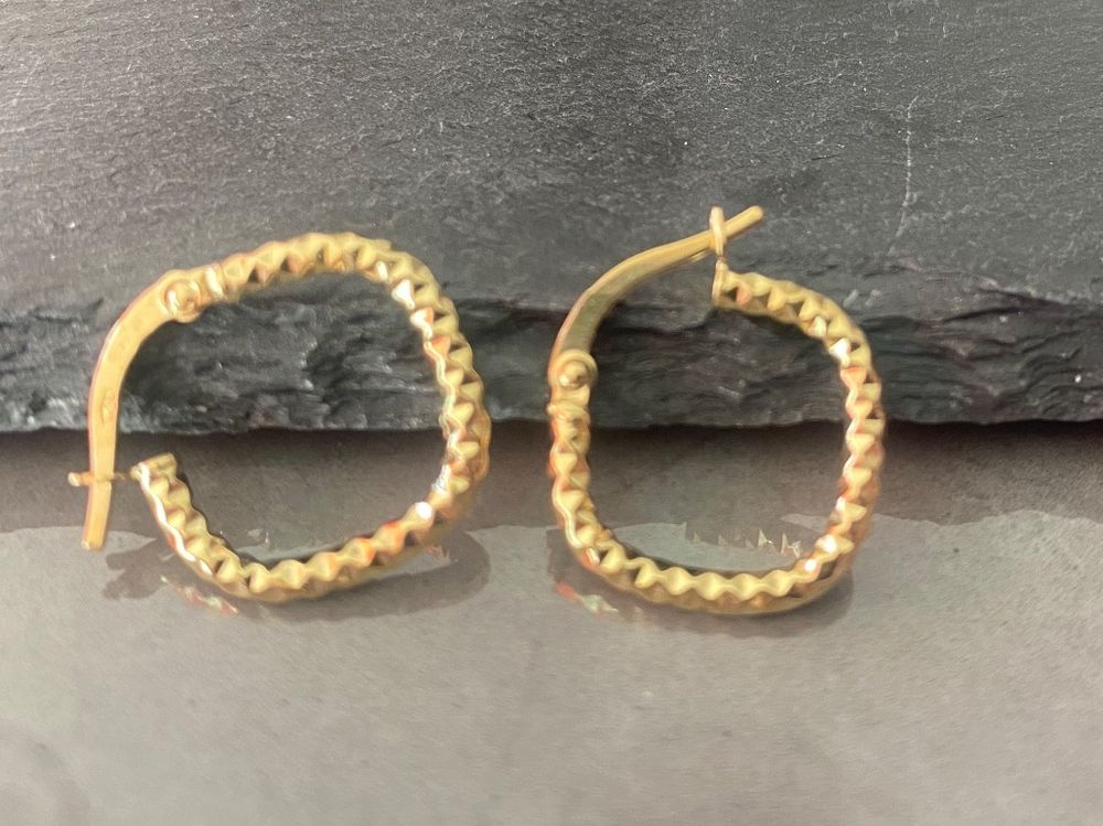 18 karat/750 gold ohrringe diamantiert (Gebraucht) in Kreuzlingen für CHF 101 – mit Lieferung ...