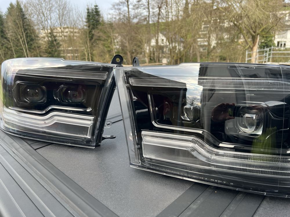 Scheinwerfer Voll- LED Morimoto für Dodge Ram (Neu (gemäss Beschreibung ...