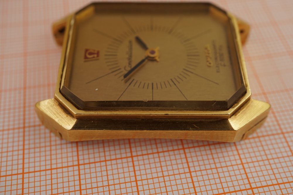 Omega Constellation ElectroQuartz Beta21, 18K Gold, Tigeraug | Kaufen ...