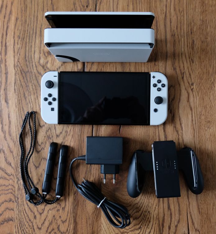 Nintendo Switch OLED (Gebraucht) in Luzern für CHF 266 – mit Lieferung ...