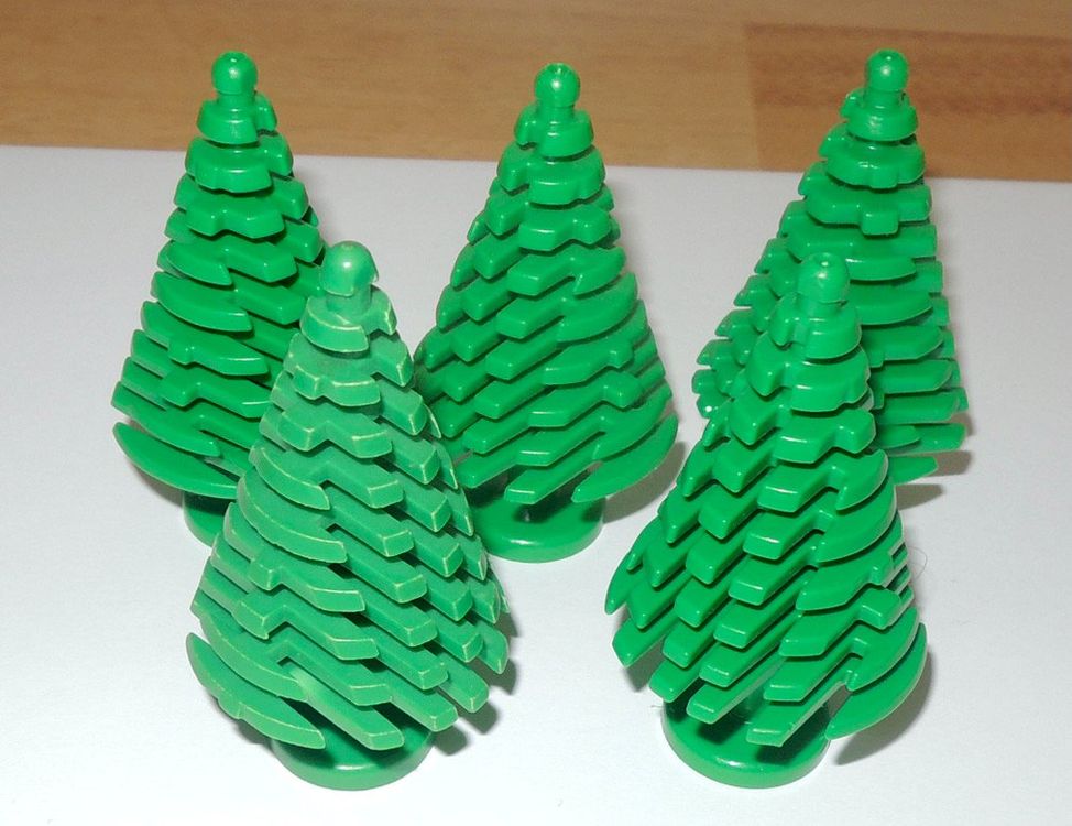 5 grosse Lego Tannenbäume, grün, 4 x 7 cm, 3471 | Kaufen auf Ricardo