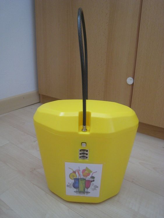 BEACH CONTAINER Strand-Safe Outdoor Vault Portable Vault | Kaufen auf ...