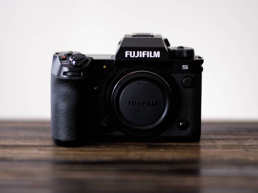 Fuji X-H2S mit 256GB CF Express ab CHF 1.- | Kaufen auf Ricardo