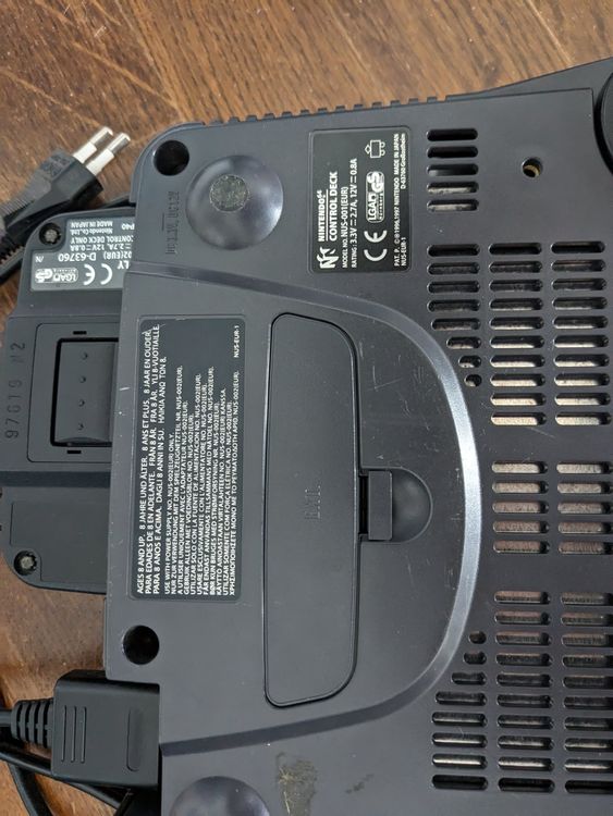 Nintendo 64 Console + Controller + Jumper Pak + Cables (Gebraucht) in ...