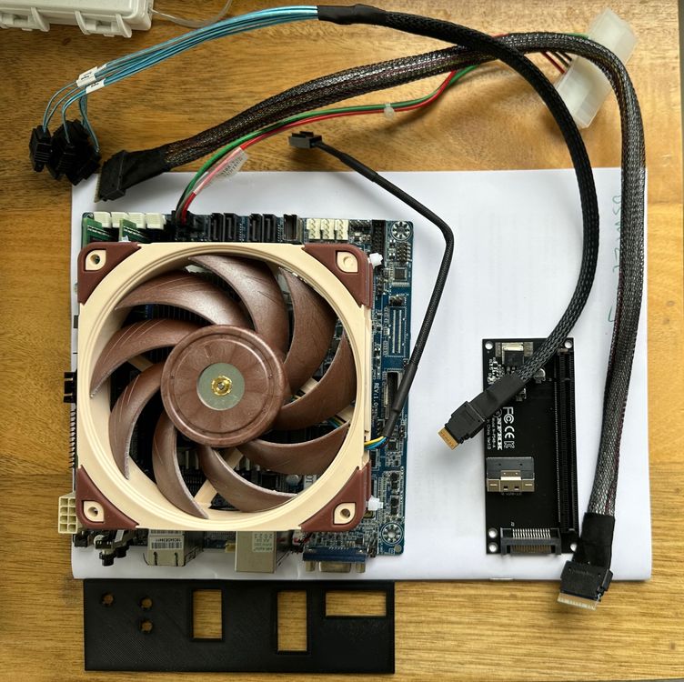 Gigabyte MJ11-EC1 Mainboard mit CPU, RAM und viel Zubehör (Gebraucht ...