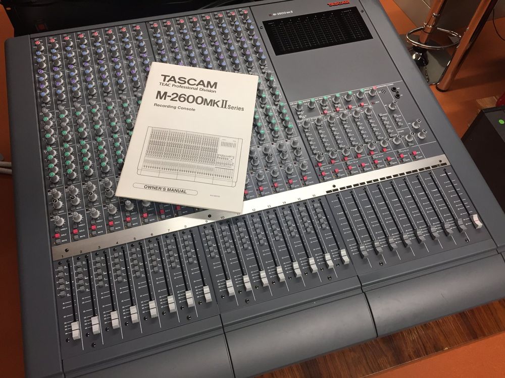 Table de mixage studio analogique TASCAM M-2600 Mk2 | Kaufen auf Ricardo