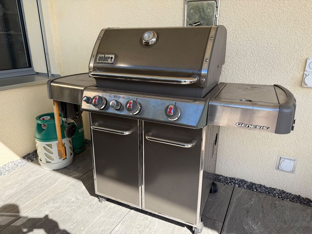 Weber Genesis E-330 GBS, smoke grey inkl. Zubehör (Gebraucht) in ...