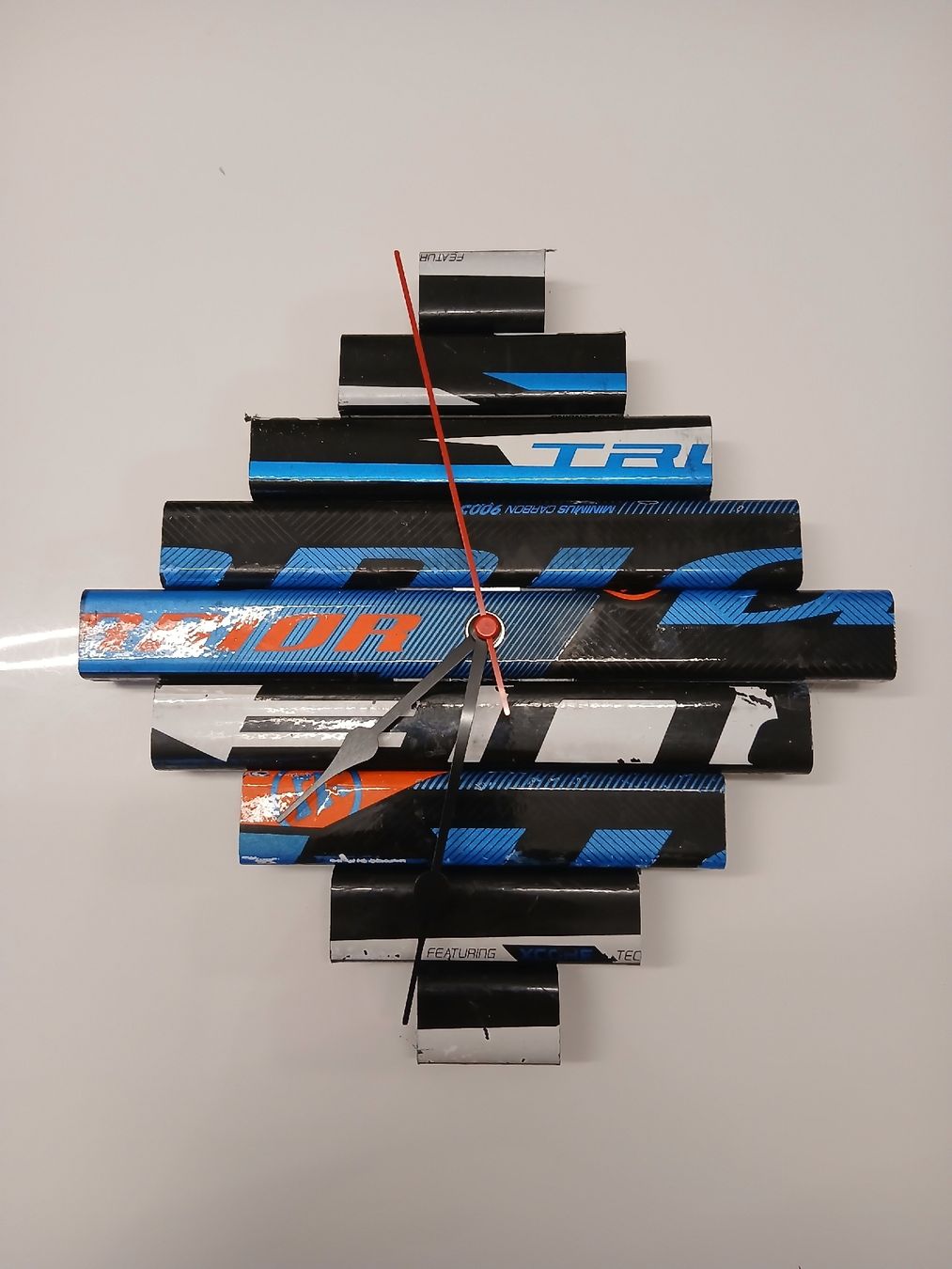 Handcraft stick clock for true hockey enthusiasts NHL. (Gebraucht) in ...