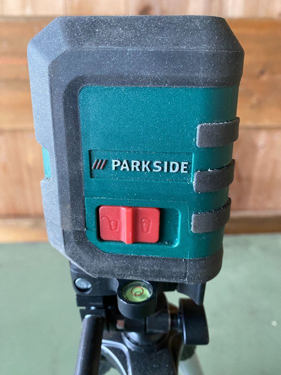 Laser / Kreuzlinienlaser "Parkside" PKLL 10 B3 mit Stativ (Gebraucht ...
