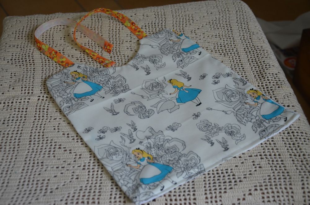 BAVETTE - LATZLI - ALICE NEU - HANDARBEIT (Neu und originalverpackt) in ...