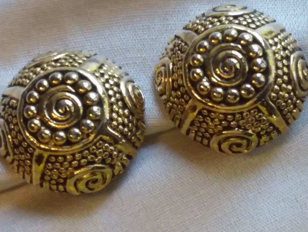 Vintage Top Ohrclips 50er Jahre (Gebraucht) in Zürich für CHF 15 – mit ...