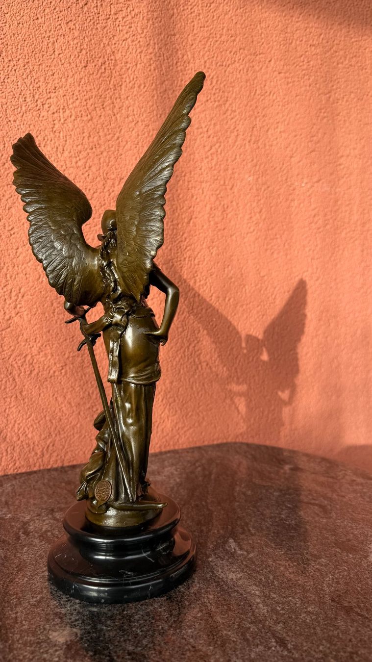 Bronze Statue Mann mit Flügel Figur Mythologie des Friedens (Gebraucht) in Lengnau BE für CHF ...