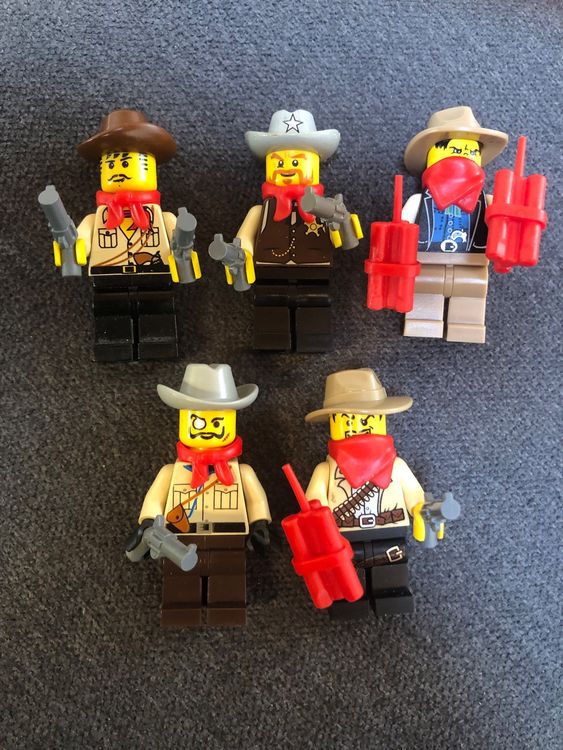 5 figurines lego Western cow-boys (Gebraucht) in Fully für CHF 10 – mit ...