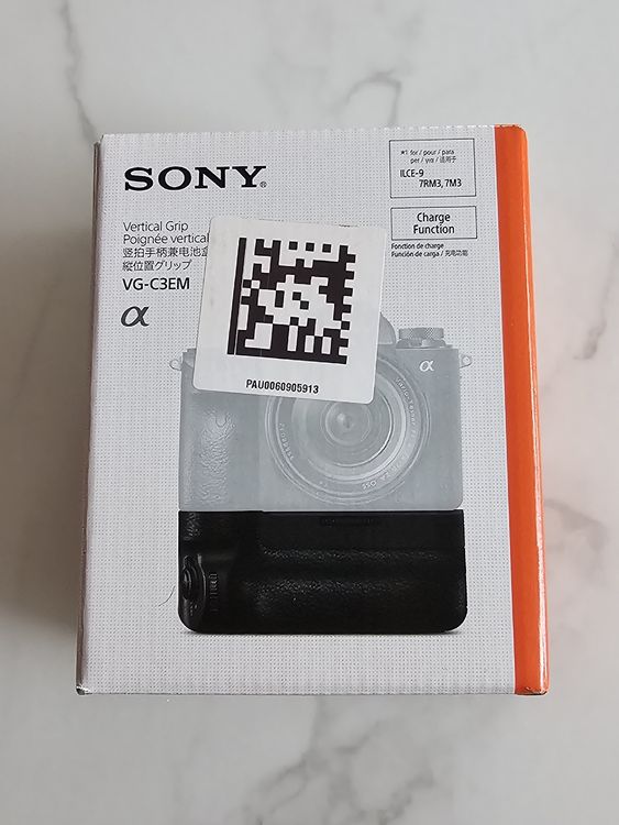 Sony VG-C3EM Batteriegriff für A7RIII/A9 (OVP) | Kaufen auf Ricardo