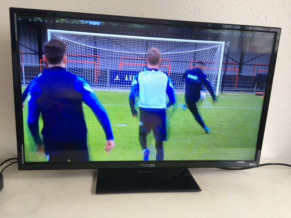 DAEWOO 32" LCD-Fernseher DW-32N06 (Gebraucht) in Biel/Bienne für CHF 53 ...