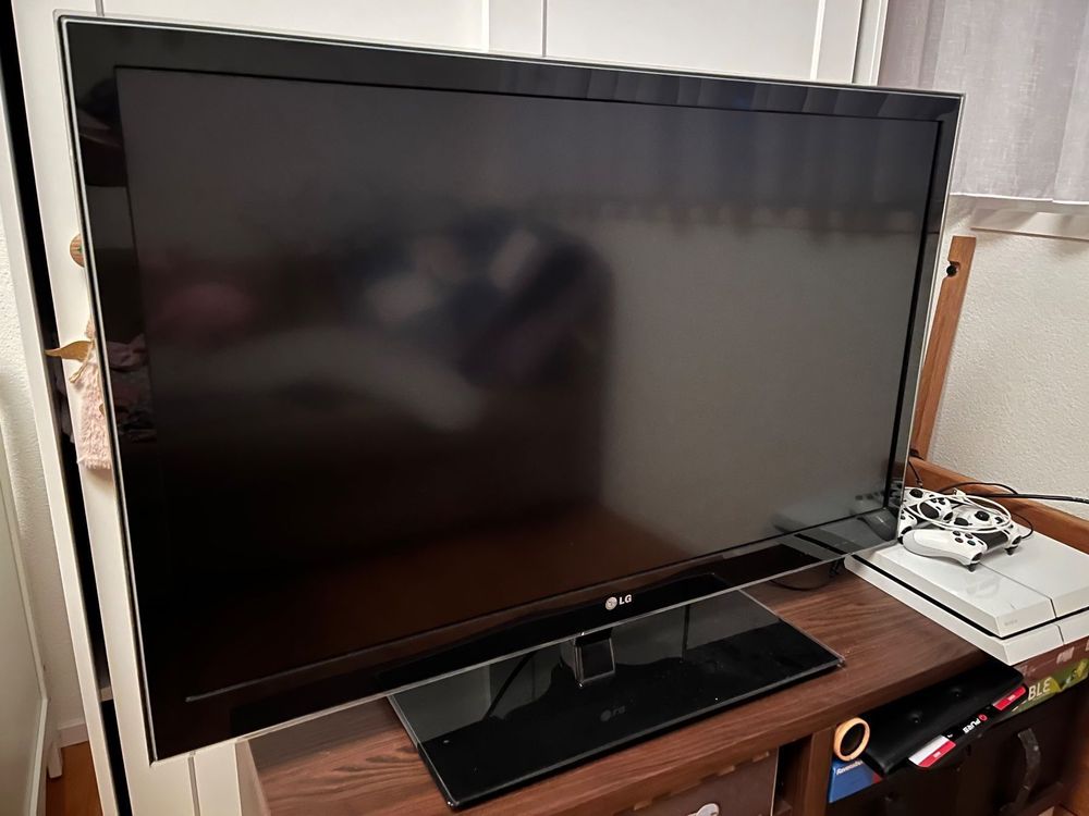 LG TV / 42LW4500 (Gebraucht) in Zürich für CHF 150 – nur Abholung auf ...