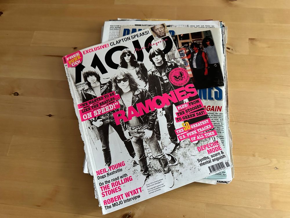 RAMONES PUNK tolle rare Berichte + Poster Top Kult Hit (Gebraucht) in ...