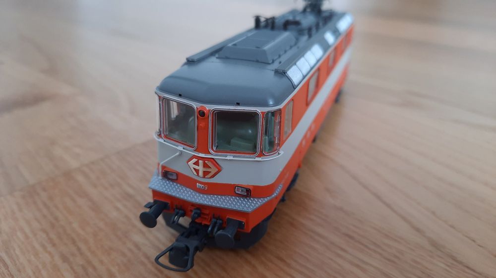 Roco 62690 SBB Re 4/4 11109 Swiss Express (Gebraucht) in Basel für CHF ...