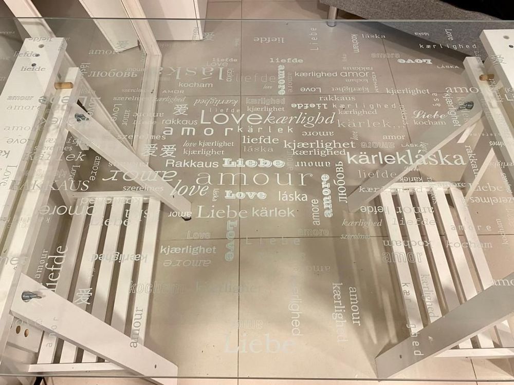 IKEA Glastisch LOVE mit Schriftzug und Tischbock MITTBACK | Kaufen auf ...