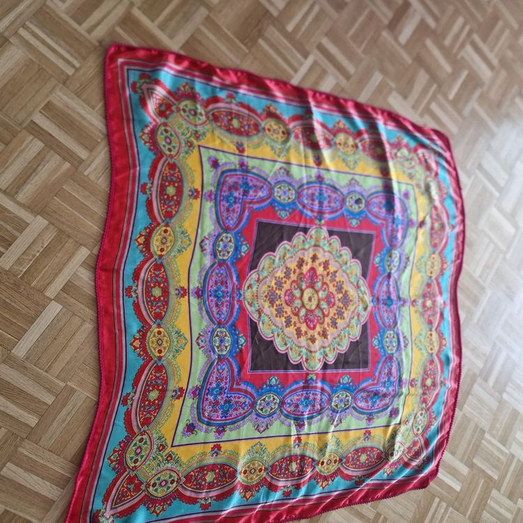 CODELLO grosser Foulard (Gebraucht) in St. Gallen für CHF 19 – mit ...