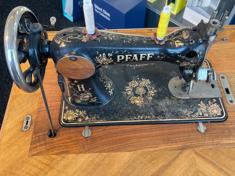 Alte Pfaff Nhmaschine