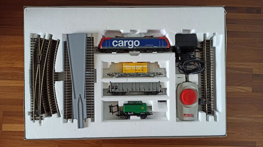 Piko Starter Set H0 - SBB Cargo (Gebraucht) in Hombrechtikon für CHF 75 – nur Abholung auf ...