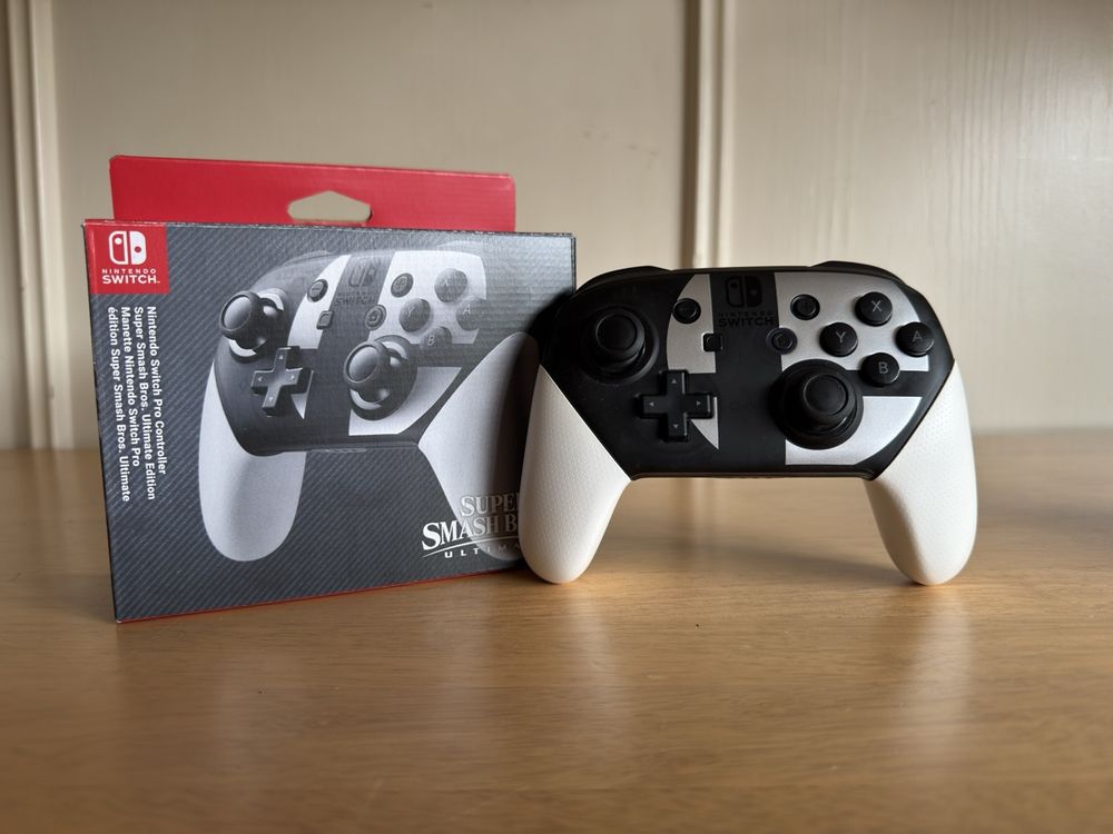 Nintendo Switch Pro Controller Super Smash Edition! (Gebraucht) in ...