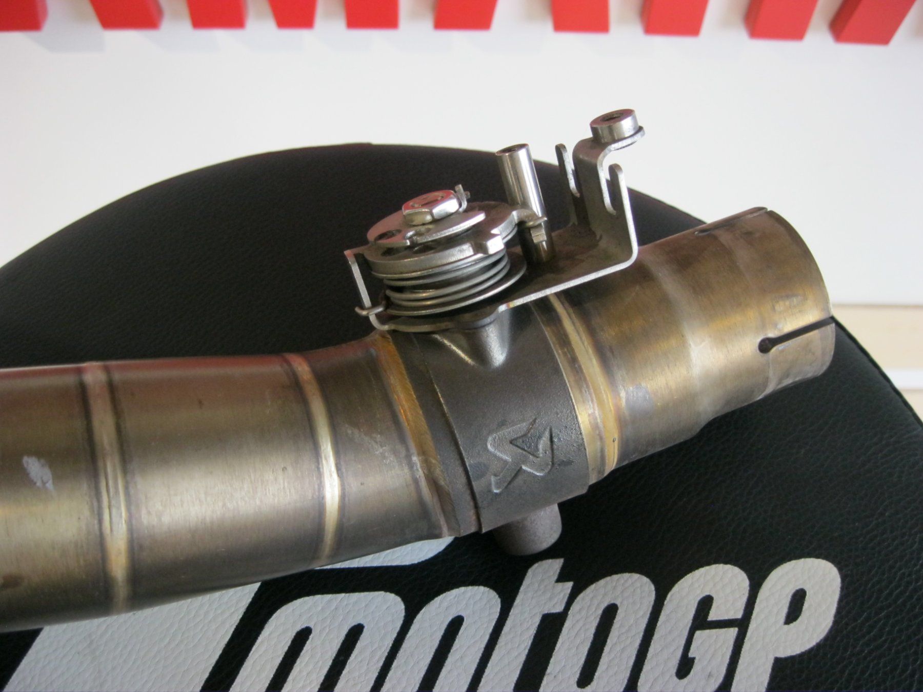 Yamaha R6 Akrapovic Slip-On Line (Titan) 2017 - 2021 (Gebraucht) in ...