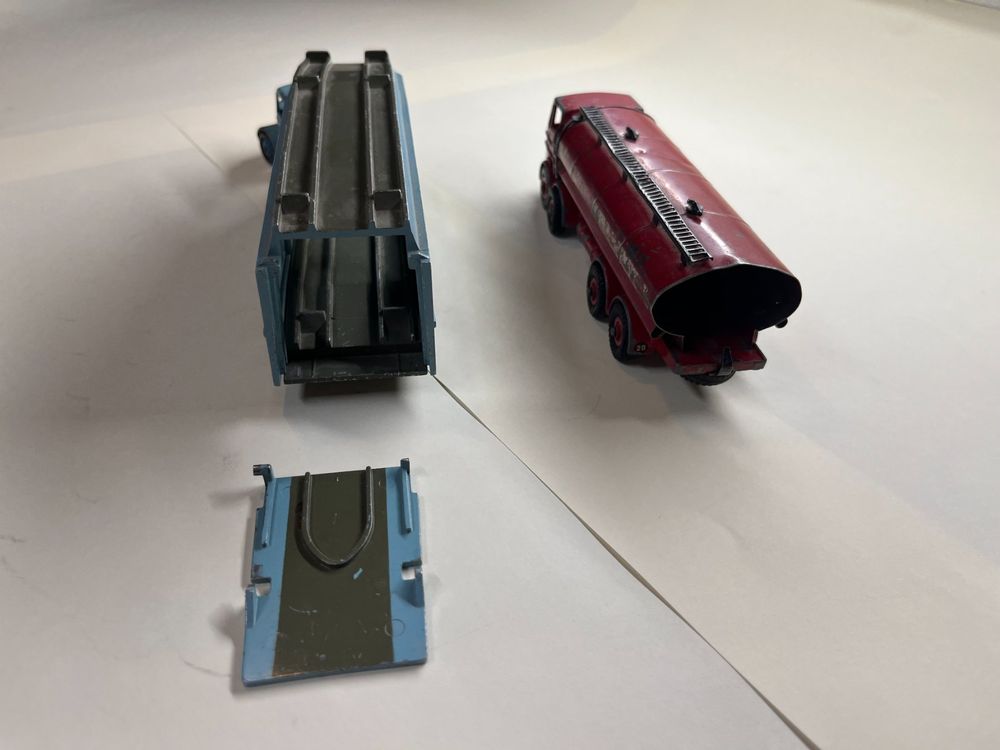 Dinky toys Car transporter et Camion citerne Esso (Gebraucht) in Genève ...
